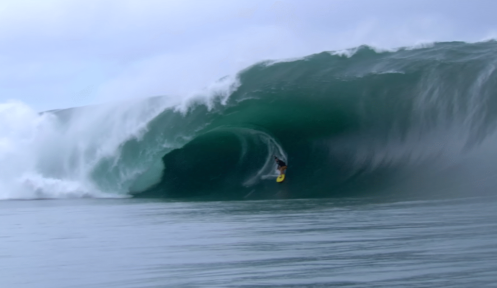 What's the Line Between a Teahupo'o Swell Delivering or Disappointing?