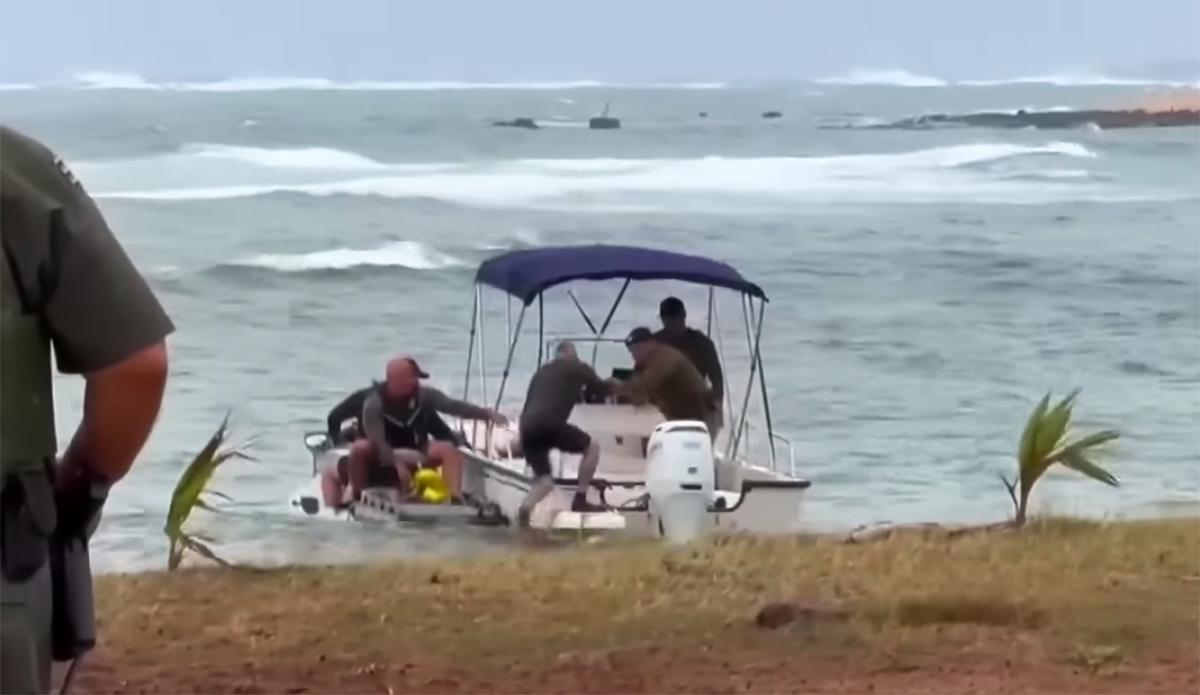 Murder Suspect Caught on Kauai After Manhunt Ends in Ocean